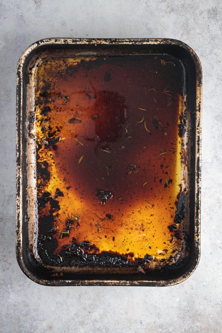 How to Make Roast Lamb Gravy (From Pan Juices) - The Irishman's Wife