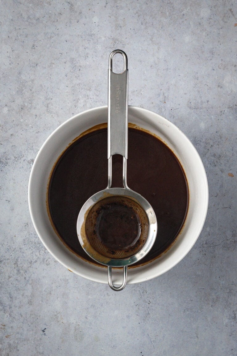 How to Make Roast Lamb Gravy (From Pan Juices) - The Irishman's Wife